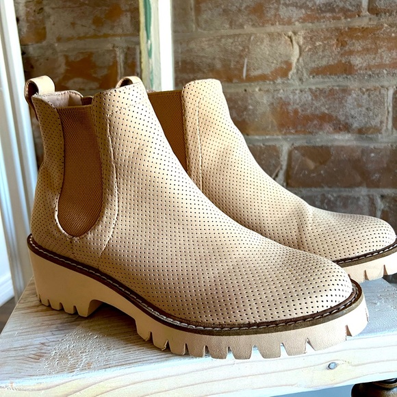 Coconuts by Matisse | Shoes | Coconuts By Matisse Tan Boots With ...